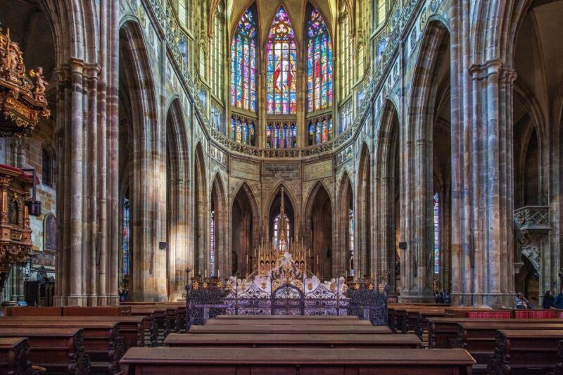 Prague Castle: Small-Group Tour with Visit to Interiors - An In-Depth Look at the Tour Experience