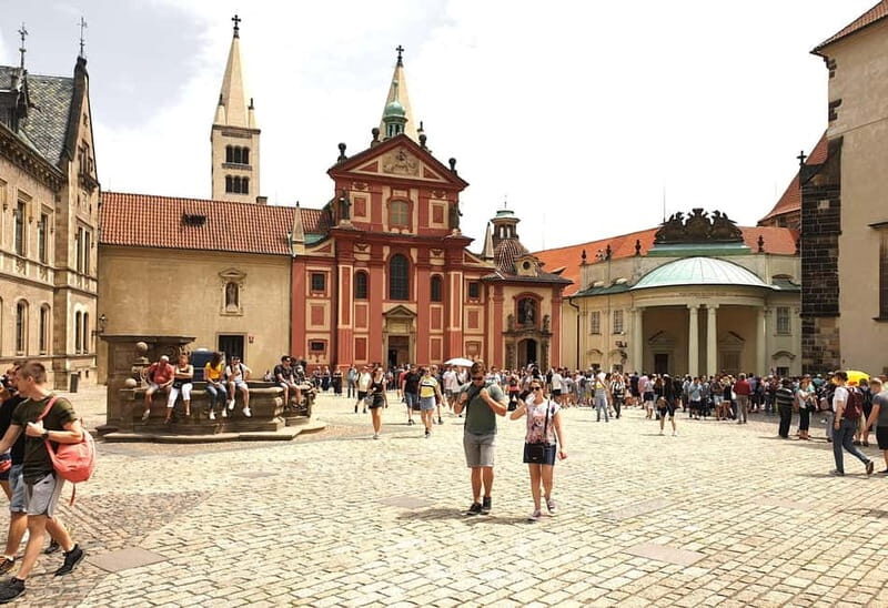 Prague Castle Ticket & Audioguide with Pick-up in GPG Office - The Experience and Its Value