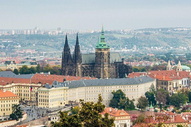 Prague Castle Walking Tour - Key Points