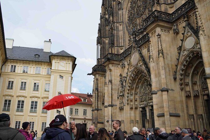Prague Castle Walking Tour (Tip-based tour) - Who Should Book This Tour?