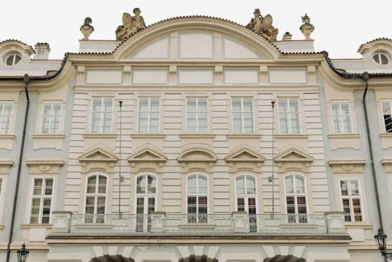 Prague: Christmas Gala Concert at Liechtenstein Palace - Key Points