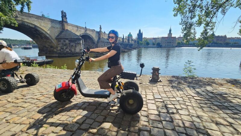 Prague: City Highlights Tour by Electric Trike - Key Points