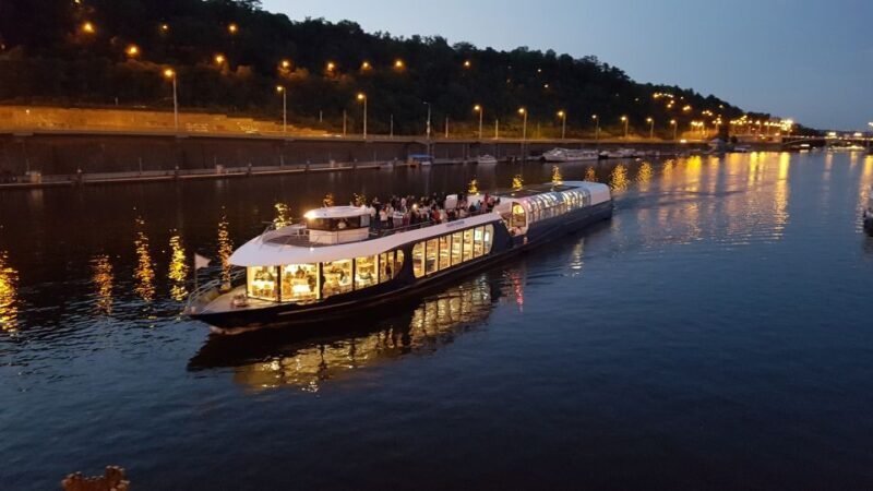 Prague: City Tour and Dinner Cruise with Hotel Pickup - Key Points