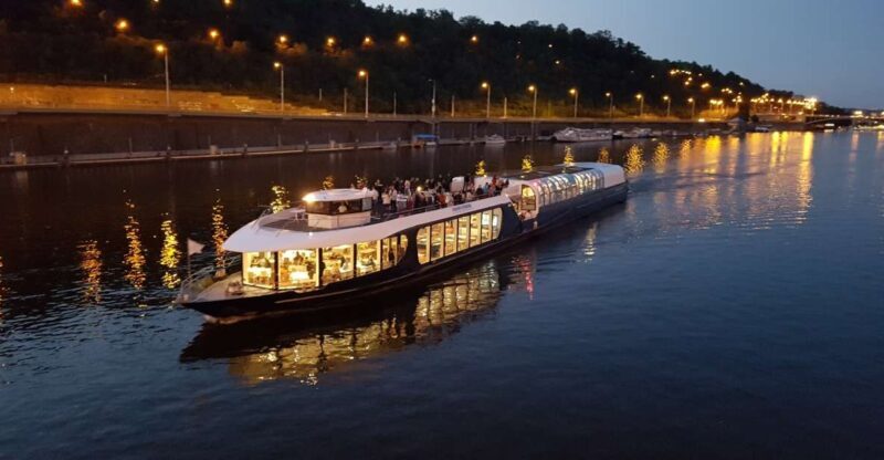 Prague: City Tour and Dinner Cruise with Hotel Pickup - Who Will Love This Tour?