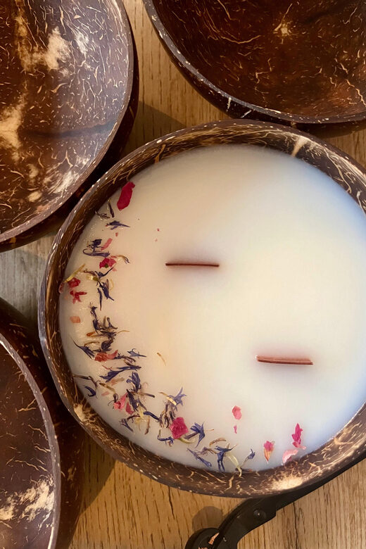 Prague: Coconut candle workshop - Exploring the Candle Workshop Experience