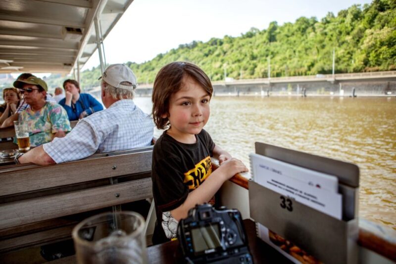 Prague Cruise: 1-Hour on the River Vltava - FAQ