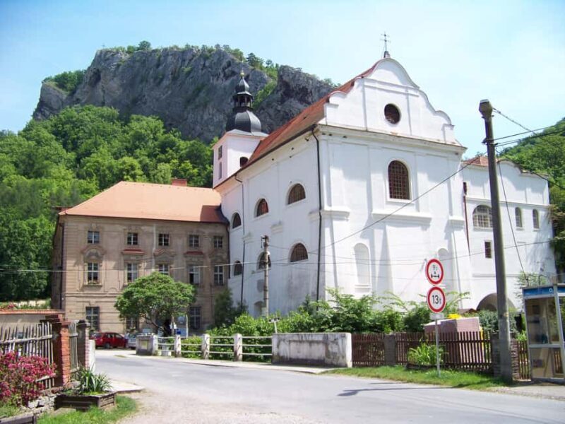 Prague: Czech Village Walking Tour with Guide - Practical Details