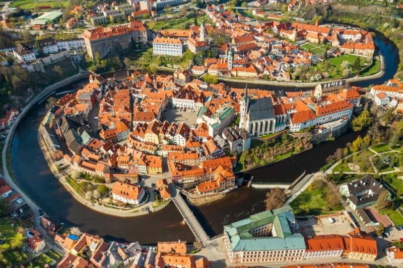 Prague: eský Krumlov & Bohemian Village Day Trip with Lunch - Key Points