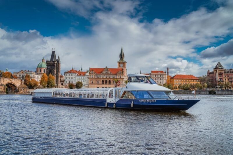 Prague: Evening Vltava River Eco Cruise with Prosecco - Why Choose an Evening Vltava River Eco Cruise?