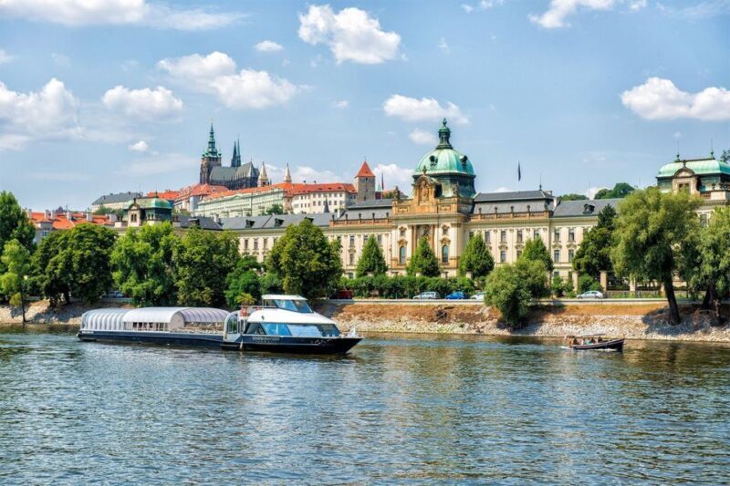 Prague: Evening Vltava River Eco Cruise with Prosecco - What to Expect During the Cruise