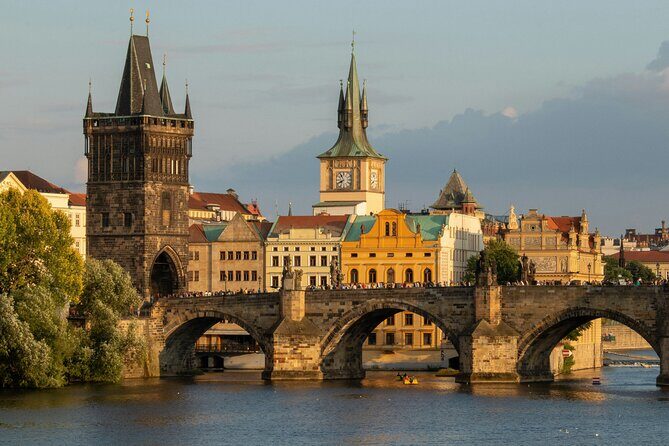 Prague Full-Day Guided Tour From Vienna - Exploring the Prague Full-Day Guided Tour From Vienna