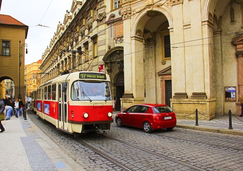 Prague: Full-Day Tour with Lunch and River Boat Cruise - Authenticity and Guide Quality