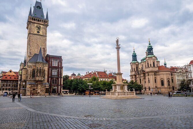 Prague Grand 2,5 hour + 2 hour exterior walking tour - The Practical Side