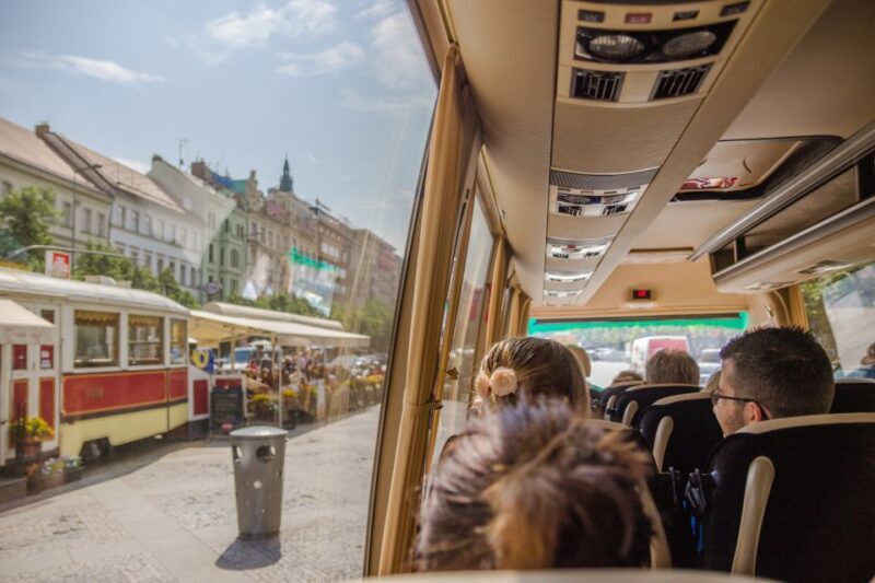 Prague: Guided Bus & Walking Tour with River Cruise & Lunch - Key Points
