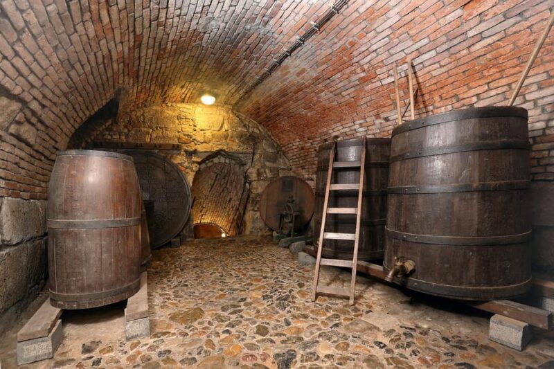 Prague: Guided Pub Crawl with Beer and Food Tastings - The Sum Up