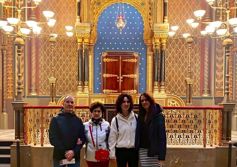 Prague: Guided Tour inside the Jewish Cemetery & Synagogues - Authentic Insights from Past Participants
