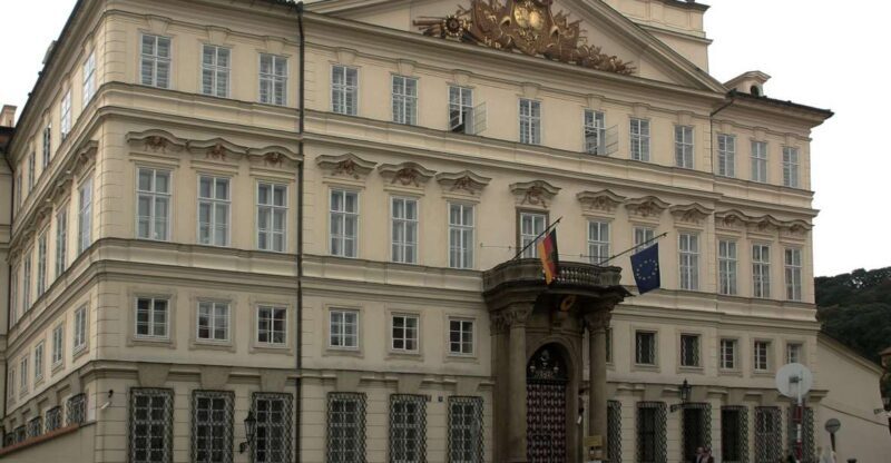 Prague: Highlights Walking Tour to the German embassy 1989 - What to Expect on the Tour