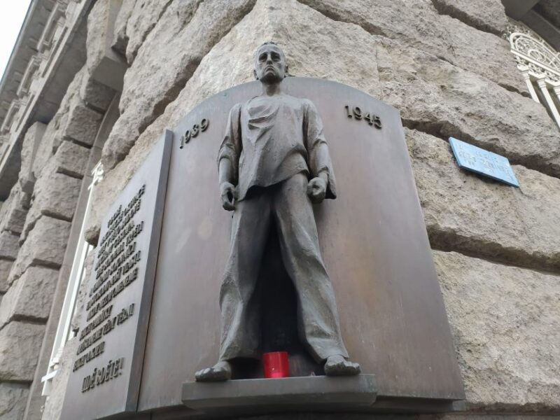 Prague: Historical Walking Tour with Focus on World War 2 - An In-Depth Look at the WWII Prague Tour