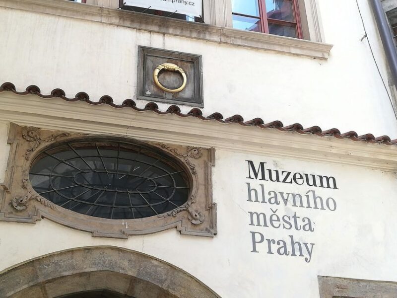 Prague: House at the Golden Ring Entry Ticket - Exploring the House at the Golden Ring: What You Can Expect