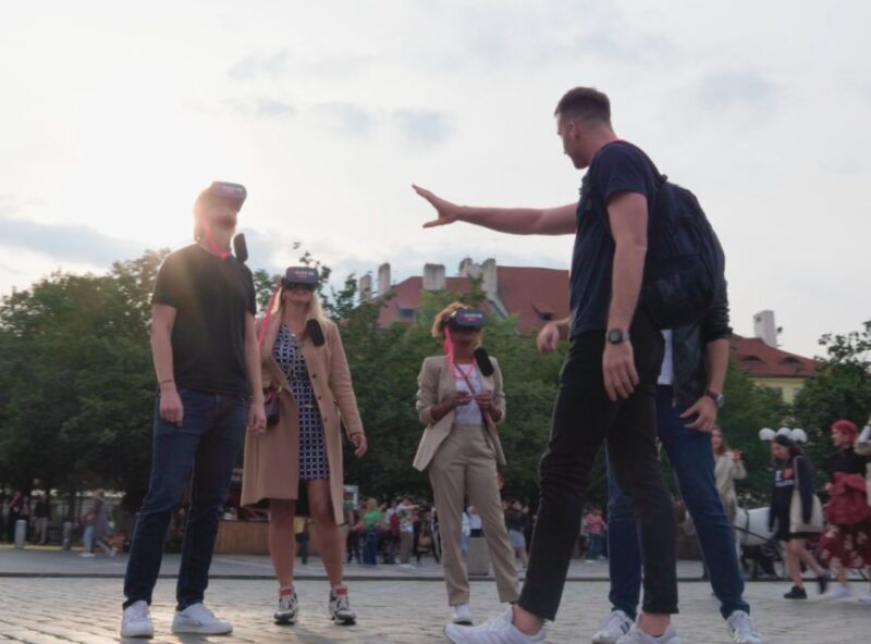 Prague: Immersive History Walking Tour and VR - A Practical Breakdown of the Experience