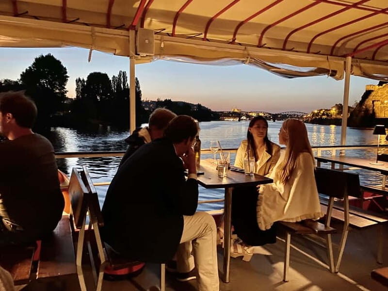 Prague: Jazz Boat Café: 1 hour city center jazz cruise - Authentic Traveler Feedback