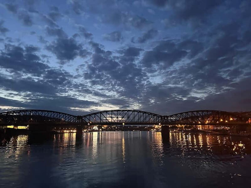 Prague: Jazz Boat Café: 1 hour city center jazz cruise - FAQ