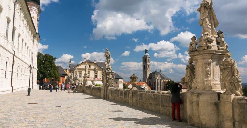 Prague: Kutná Hora, St Barbara's Cathedral and Bone Church - Journey Into Kutná Hora: What to Expect