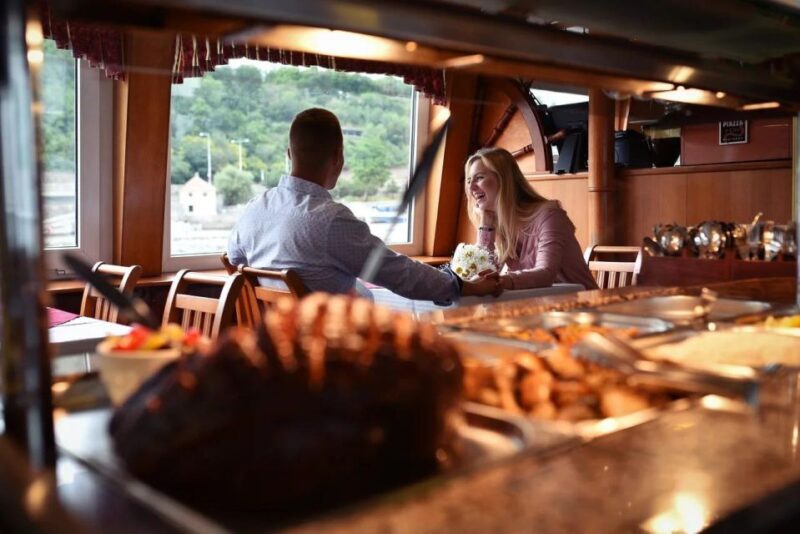 Prague: Lunch Cruise on Vltava River with open Buffet - In-Depth Look: What to Expect on the Cruise