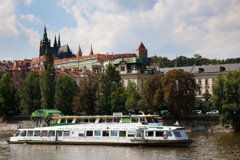 Prague: Lunch Cruise on Vltava River with open Buffet - Final Thoughts