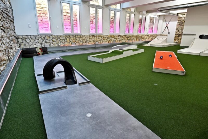 Prague: Mazemania Miniature Golf Experience - Authentic, Affordable, and Fun