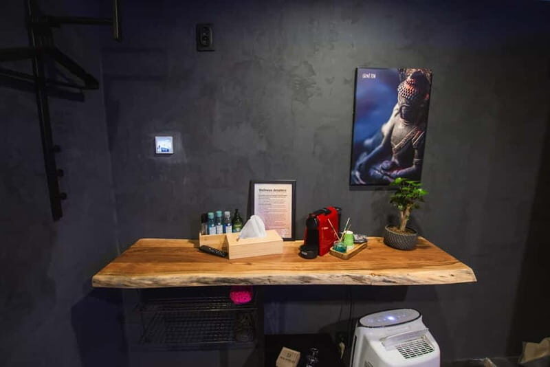 Prague: Modern Private Spa with Jacuzzi and Sauna - Who Should Book This?