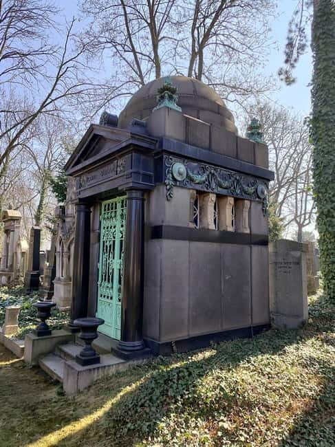 Prague: New Jewish Cemetery Guided Tour - FAQ
