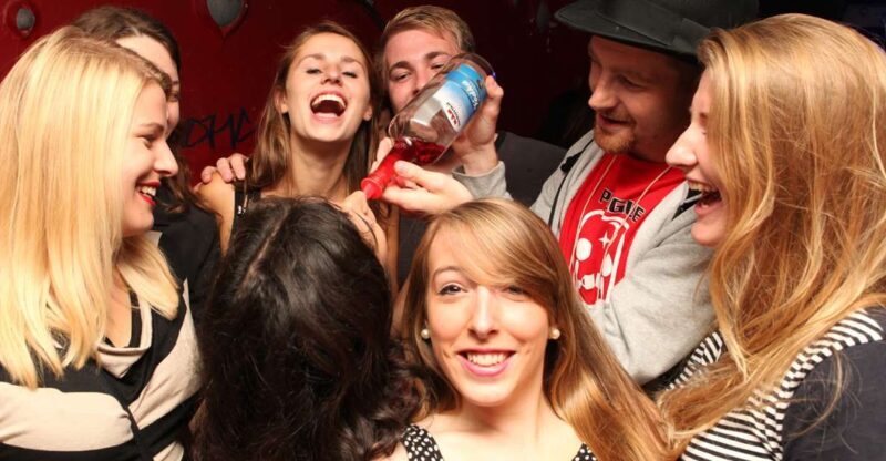 Prague: New Year's Eve Pub Crawl & Karlovy Lazne Club Entry - Key Points