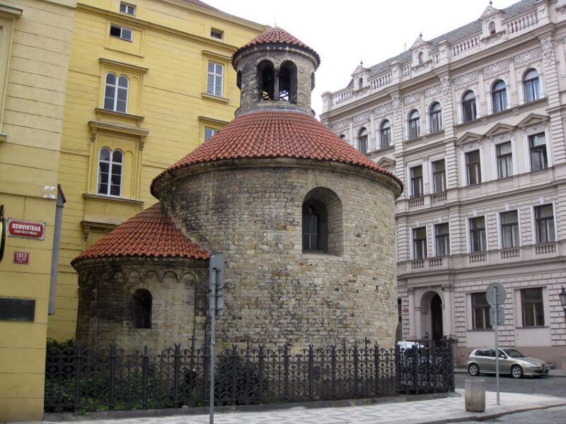 Prague: Old, New, and Jewish Towns Guided Walking Tour - Why This Tour Is Worth Considering