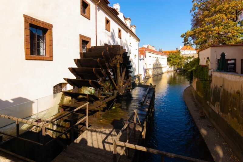 Prague: Old Town and Charles Bridge Tour - What Travelers Say