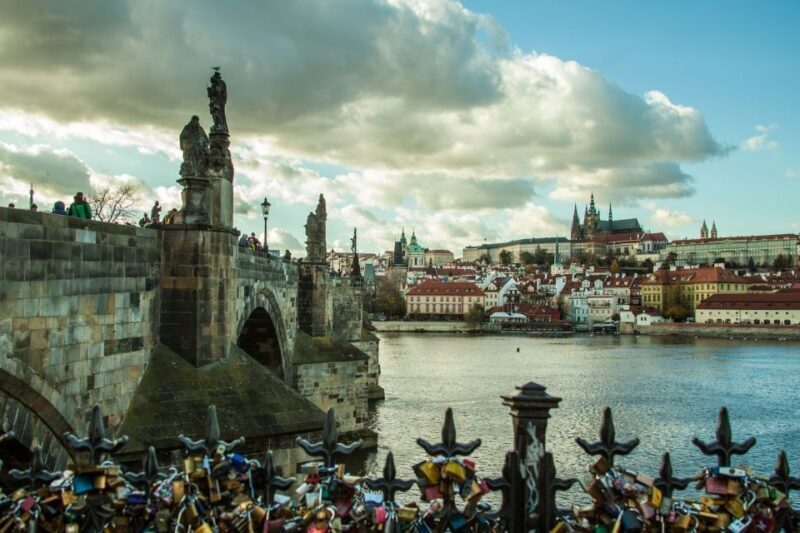 Prague: Old Town and Jewish Quarter Guided Tour in German - Discover Prague’s Historic Heart in Just 2 Hours