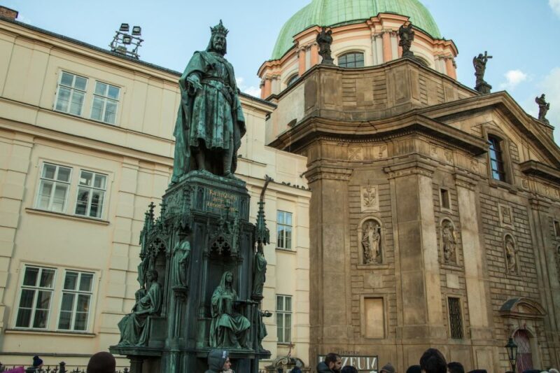 Prague: Old Town and Jewish Quarter Guided Tour in German - Who Will Love This Tour?