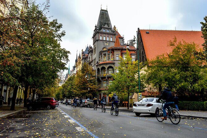 Prague: Old Town and Jewish Quarter Small-Group Tour - FAQs