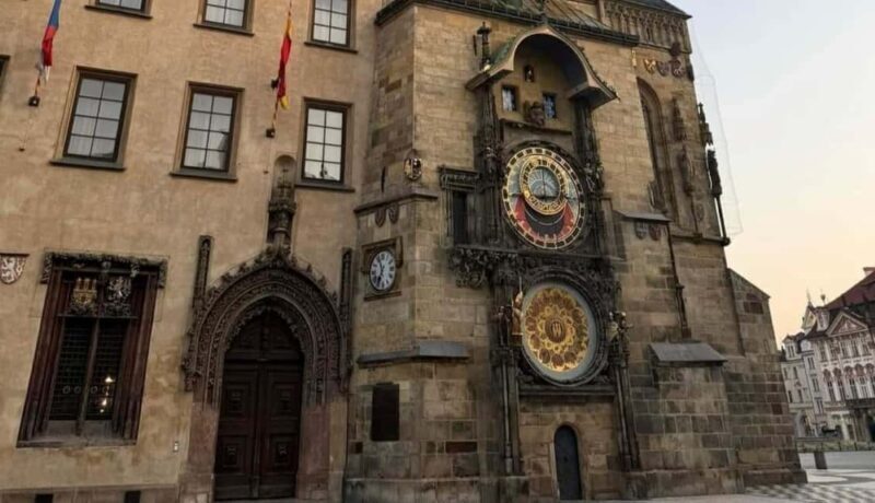 Prague: Old Town and Jewish Quarter Walking Tour - Introduction: Why This Tour Stands Out