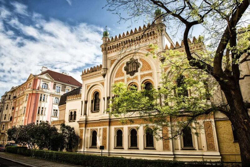 Prague: Old Town and Jewish Quarter Walking Tour - How This Tour Compares to Others