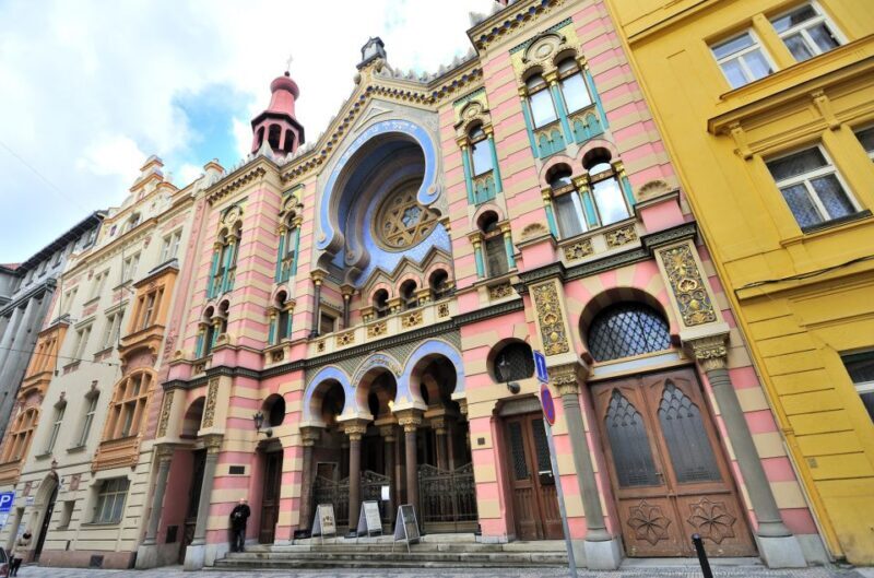 Prague Old Town and Top Attractions Private Tour by Car - An In-Depth Look at the Prague Private Car Tour