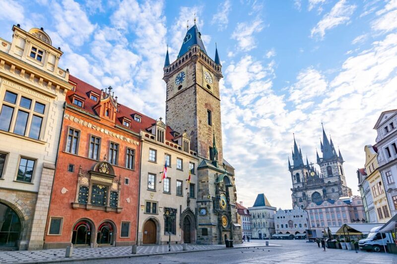 Prague: Old Town Guided Walking Tour and City Boat Ride - An In-Depth Look at the Tour Experience