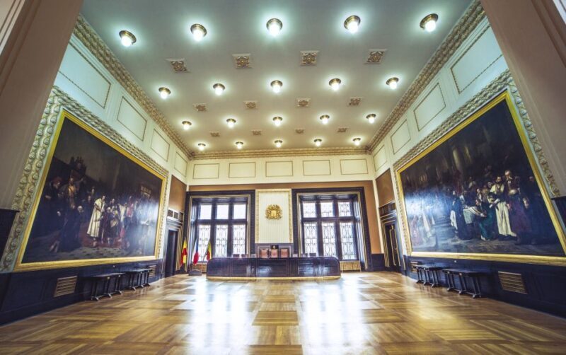 Prague: Old Town Hall Tower Entry Ticket - FAQ