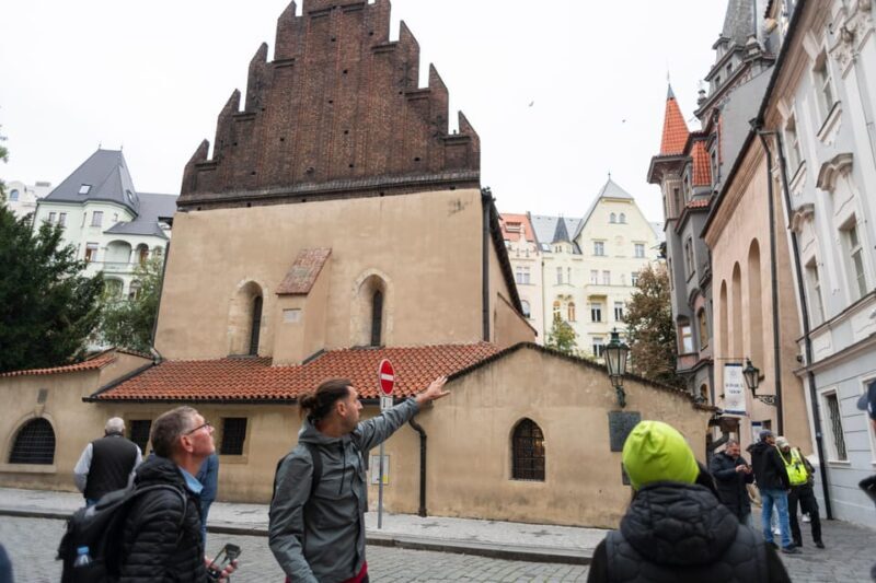 Prague: Old Town, Jewish Quarter & Astro Clock Walking Tour - Summary: Who Should Consider This Tour?