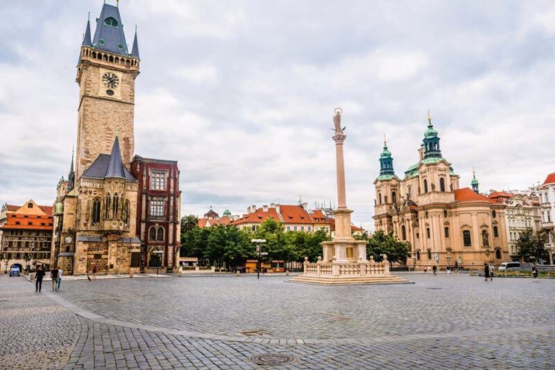 Prague: Old Town Square and Astronomical Clock Audio Guide - Why This Tour Stands Out