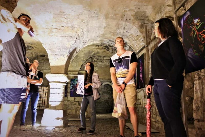 Prague: Oldtown, Medieval Underground & Dungeon History Tour - Who Should Consider This Tour?