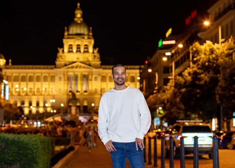 Prague: Photoshoot after Sunset - Key Points