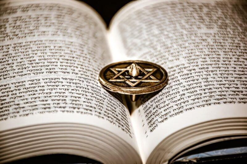 Prague: Prague Synagogues & the Jewish Cemetery Guided Tour - Authentic Experiences and Traveler Insights