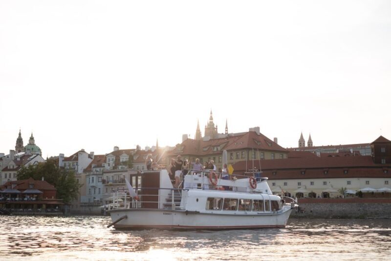 Prague: Private Beer Boat Cruise with Unlimited Beer - Introduction