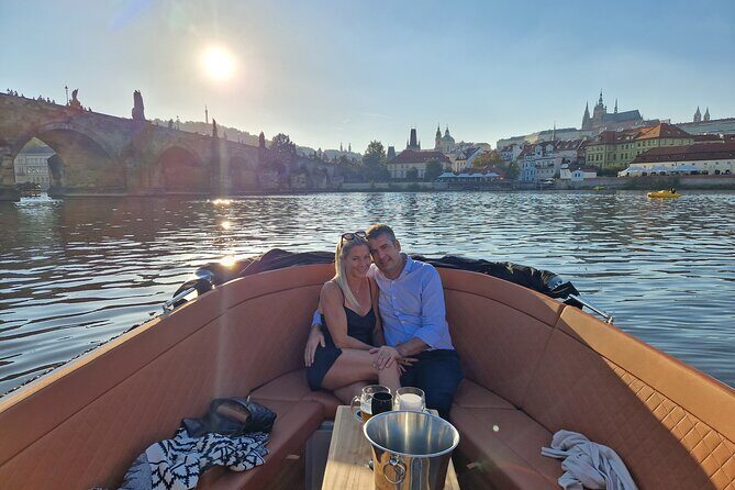 Prague Private Boat Tour - 2 Hours - What Do the Reviews Say?